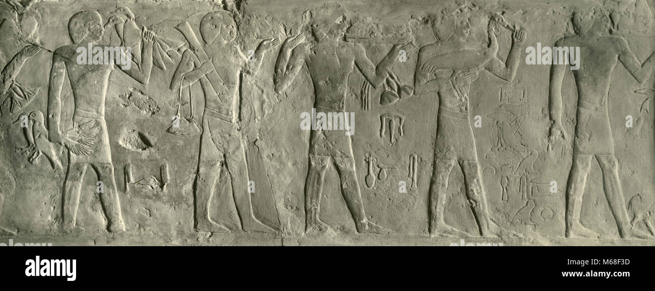 Ancient egyptian relief hi-res stock photography and images - Alamy