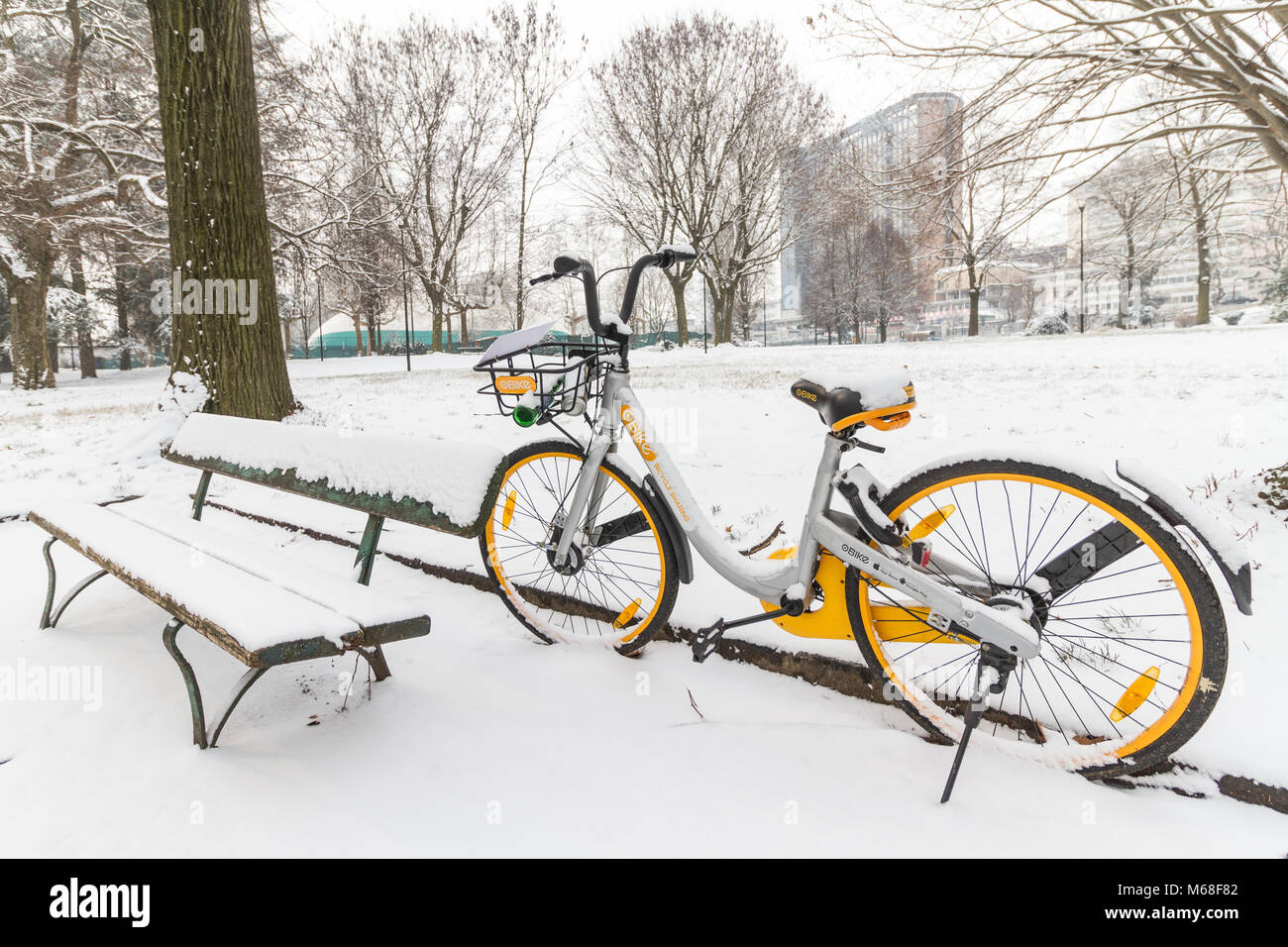 Obike bycicle sharing system in Torino, Italy Stock Photo - Alamy