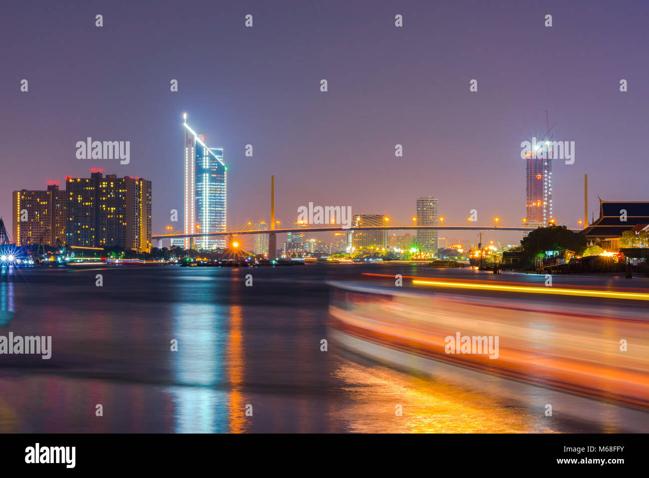 River baot hi-res stock photography and images - Alamy