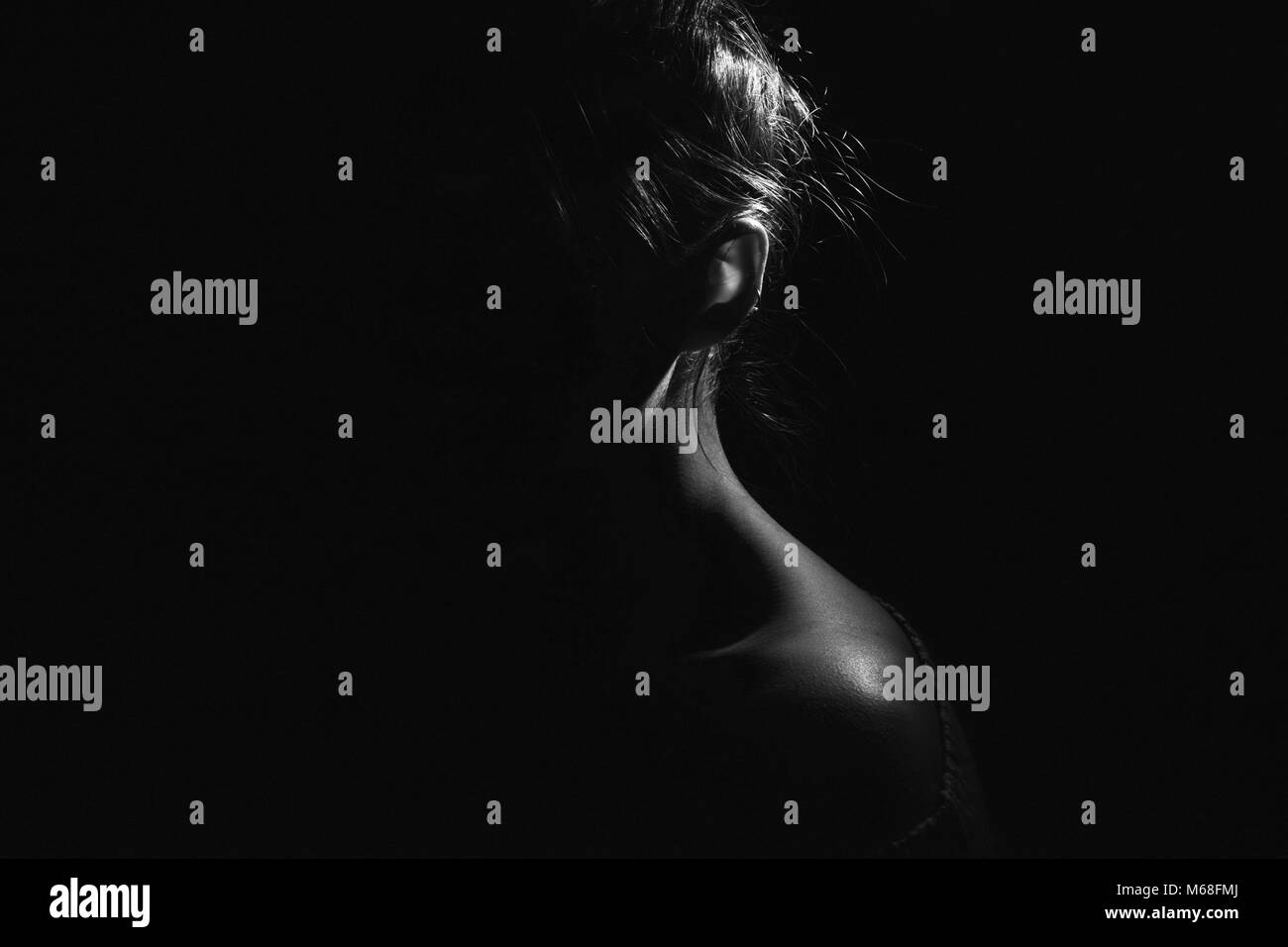 Faceless shadows hi-res stock photography and images - Alamy