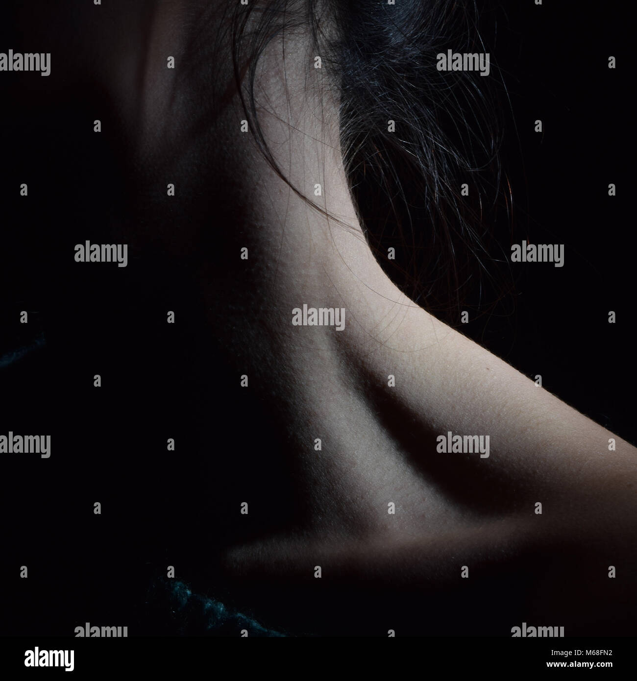 Faceless shadows hi-res stock photography and images - Alamy