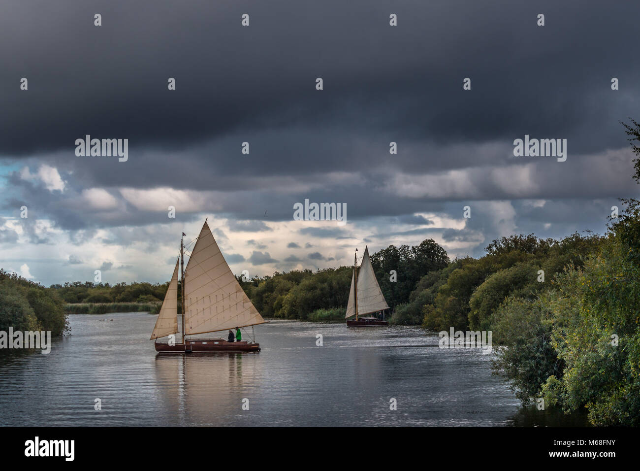 Sailing on the Norfolk Broads Stock Photo - Alamy