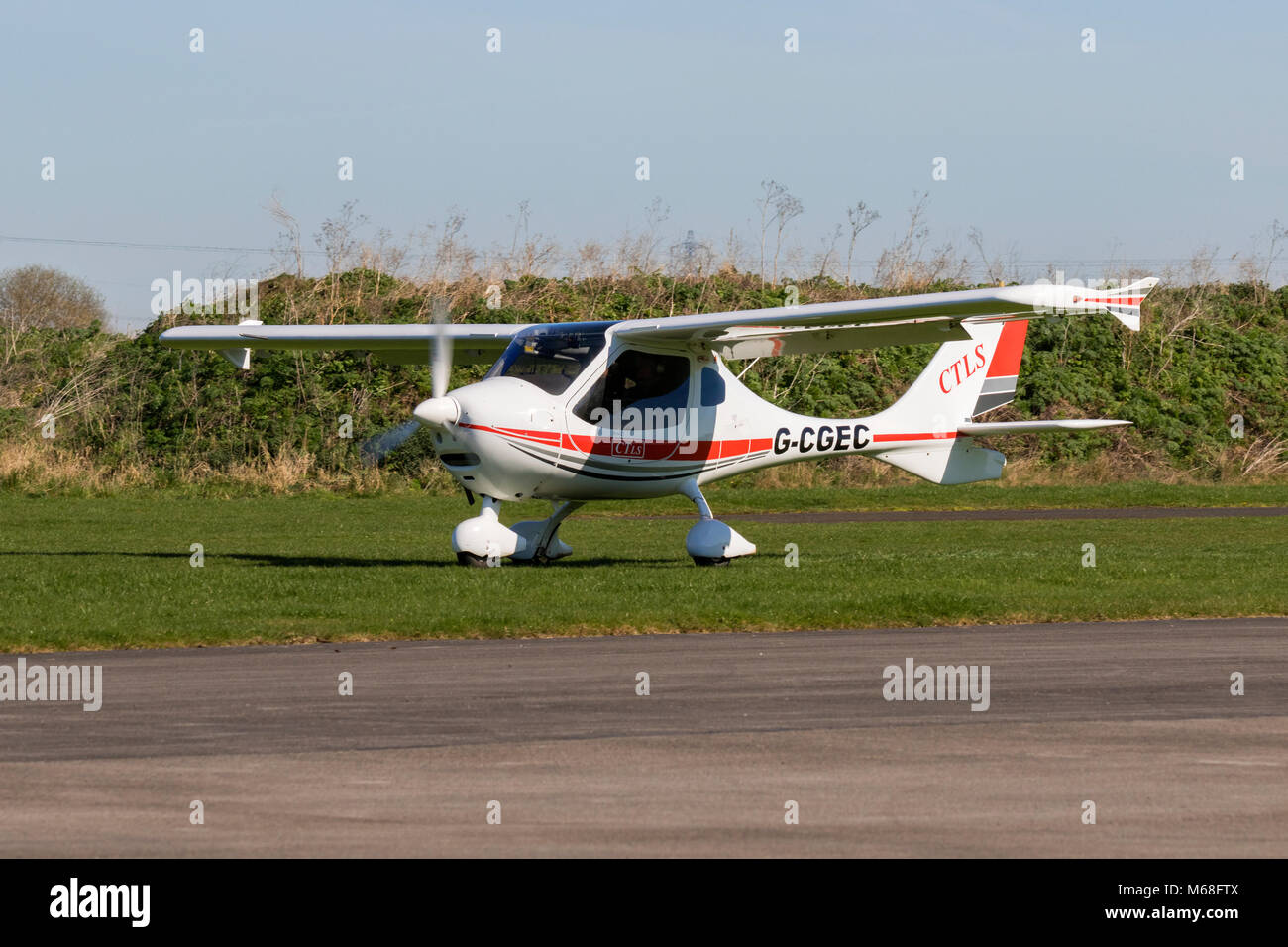 Flight Design CTLS G-CGEC Stock Photo - Alamy