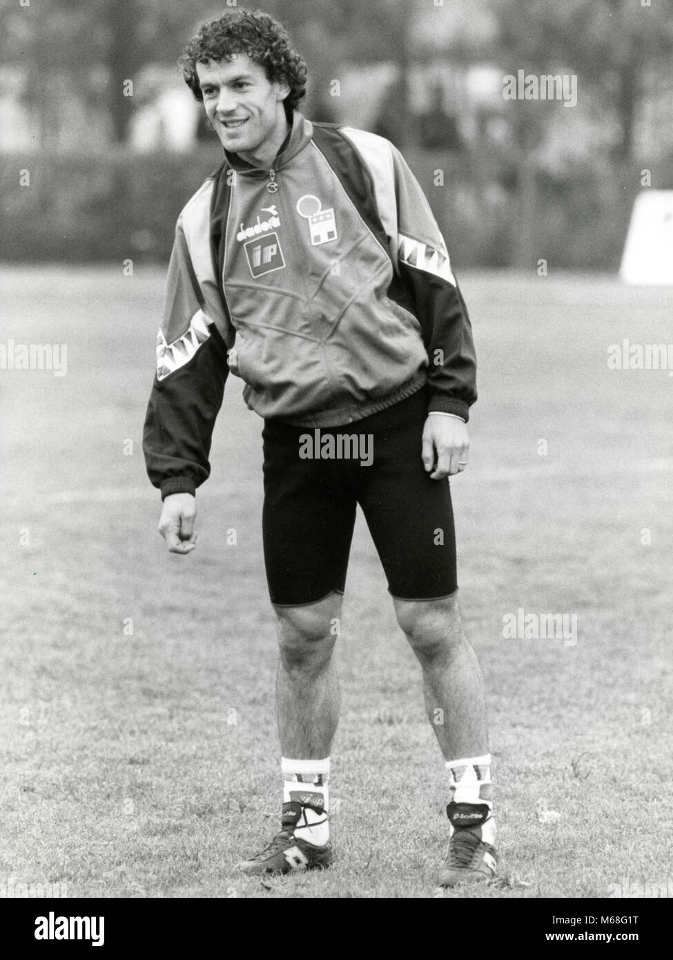 Italian football player Roberto Donadoni, 1990s Stock Photo - Alamy
