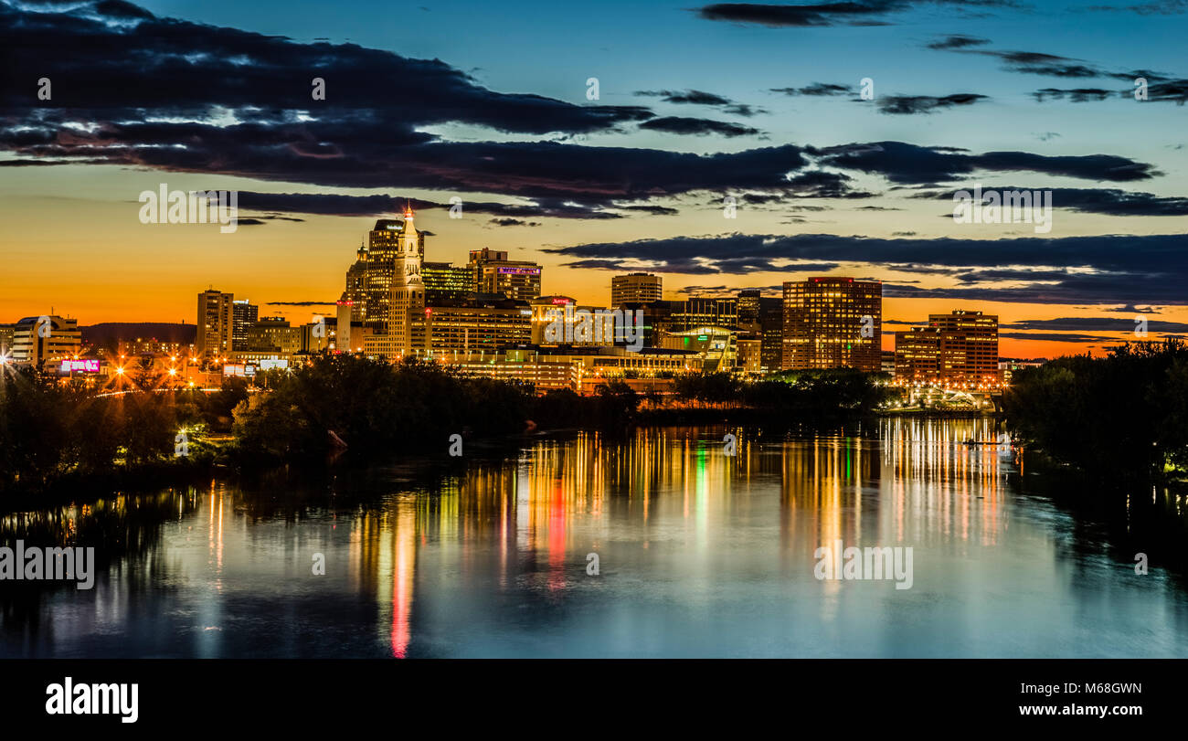 Hartford Ct Skyline High Resolution Stock Photography and Images - Alamy
