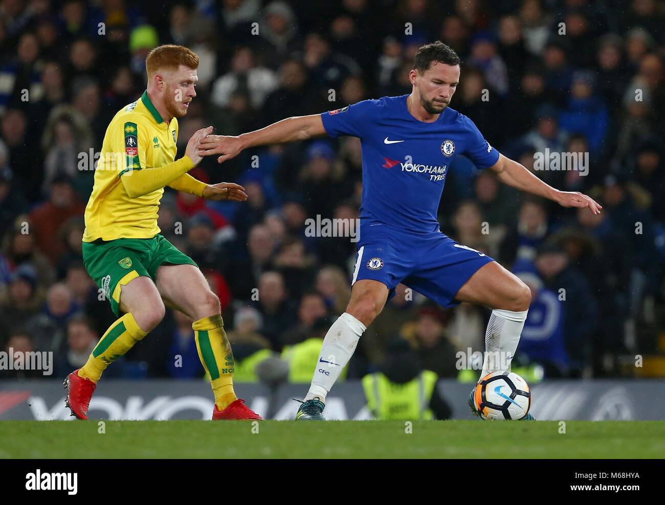 Daniel Drinkwater of Chelsea holds off Harrison Reed of Norwich during ...