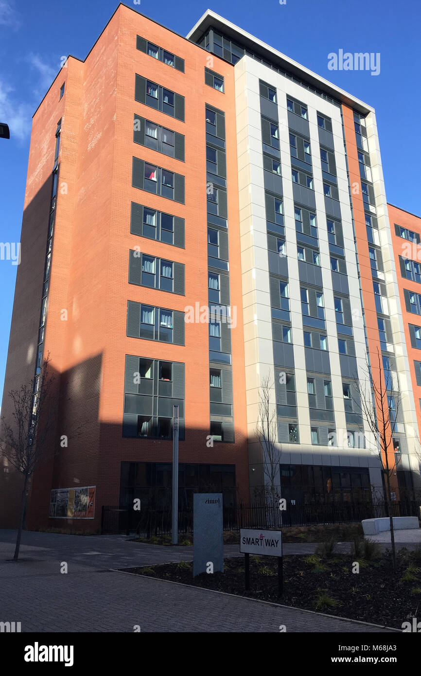 Students build houses hi-res stock photography and images - Alamy