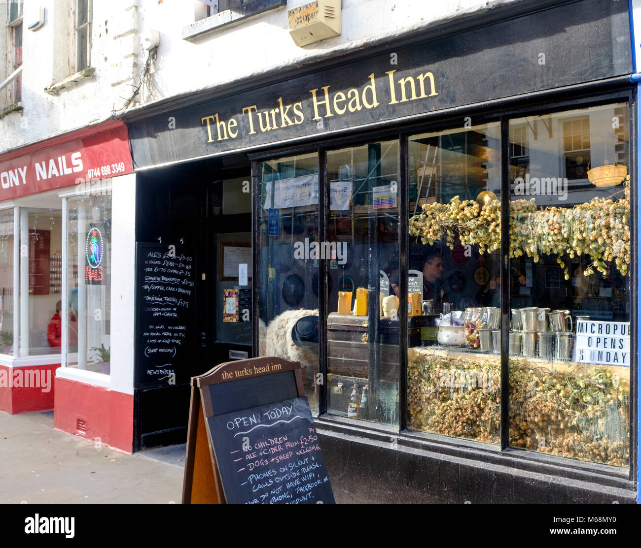 Turks head hi-res stock photography and images - Alamy