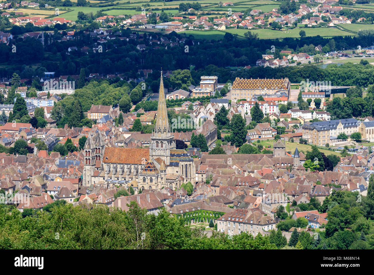 Autun cathedral hi-res stock photography and images - Alamy