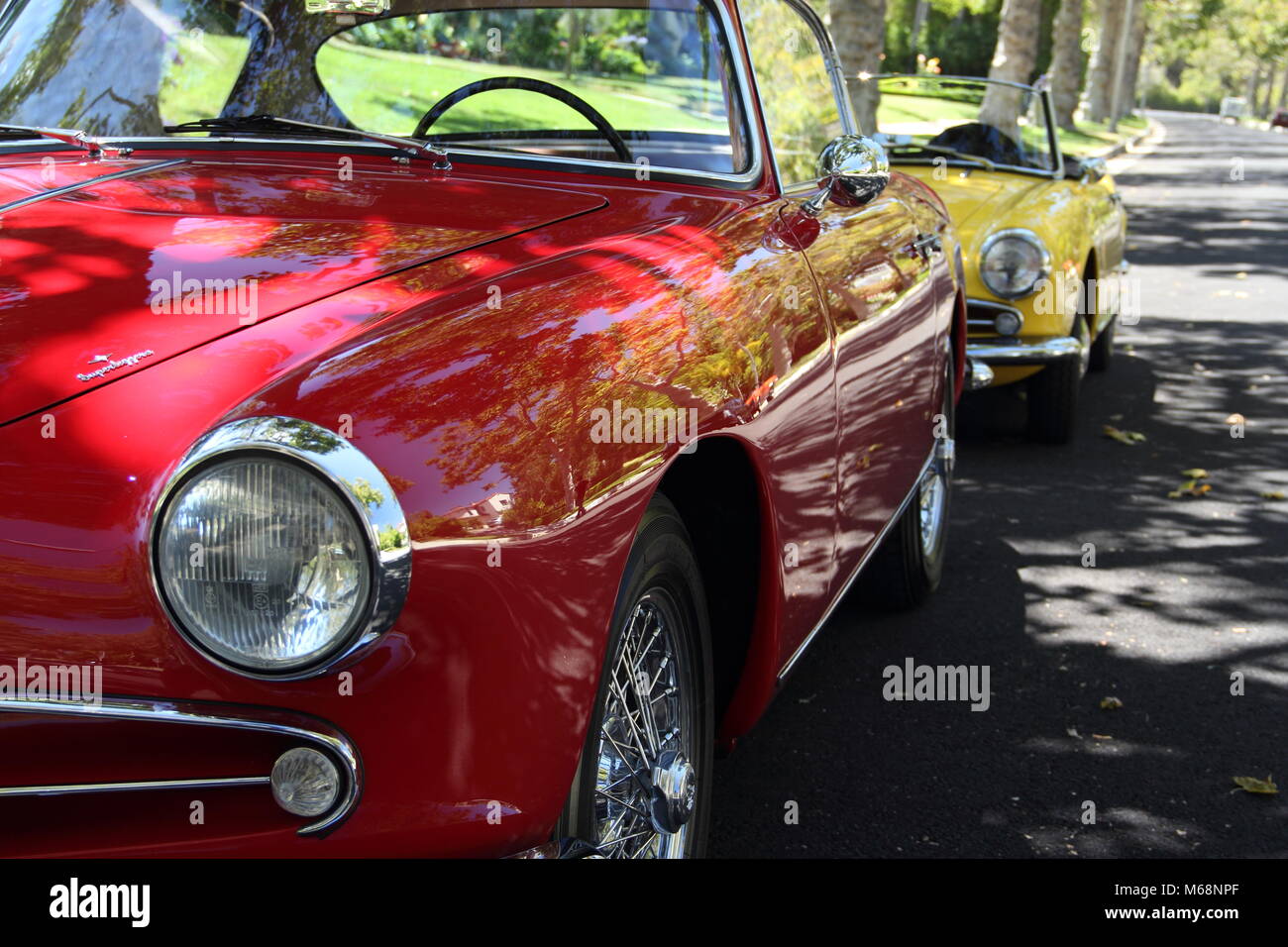 Yellow cars hi-res stock photography and images - Alamy