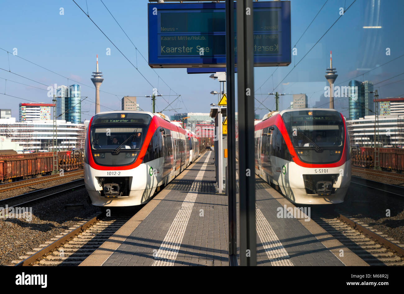 Stadtbahn bahnhof hi-res stock photography and images - Alamy