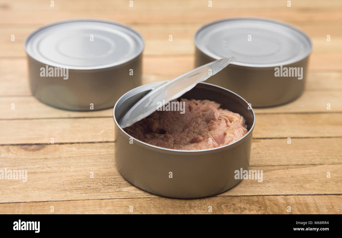 Open Can of Tuna in a Silver Tin Stock Photo - Alamy