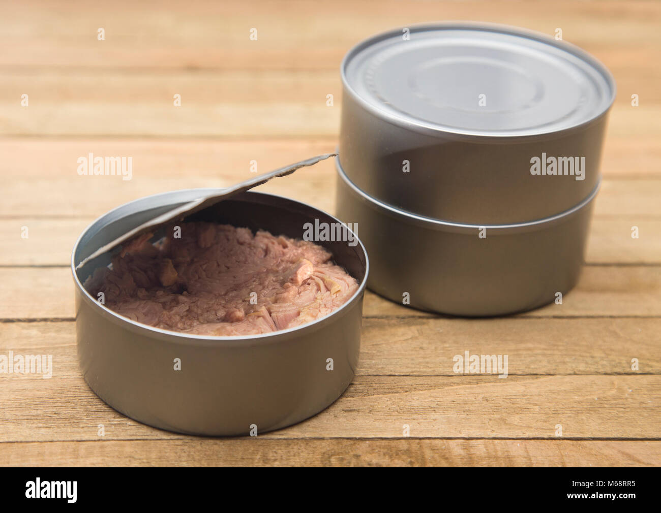Open Can of Tuna in a Silver Tin Stock Photo - Alamy