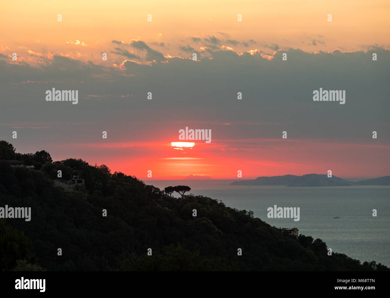 Romantic sunset in the Gulf of Naples. Sorrento. Italy Stock Photo - Alamy