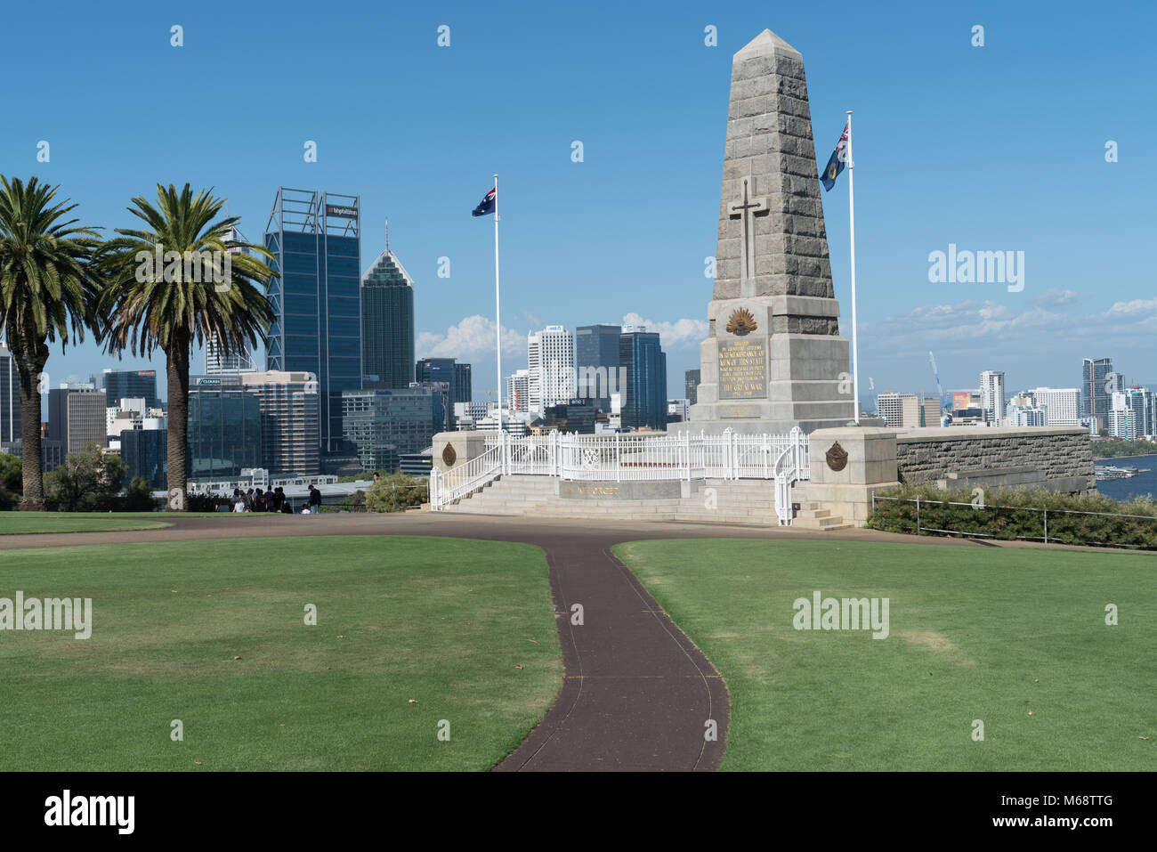 PERTH, AUSTRALIA - JANUARY 21, 2018: ANZAC memoril with the Skyline of ...