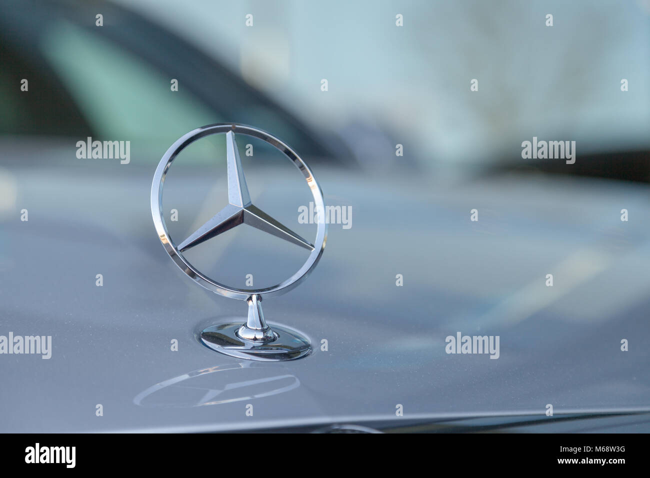 German luxury car automobile hi-res stock photography and images - Alamy
