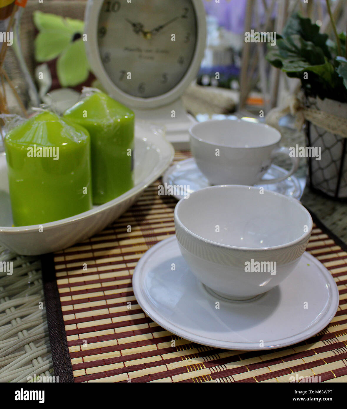 Candle clock hi-res stock photography and images - Alamy