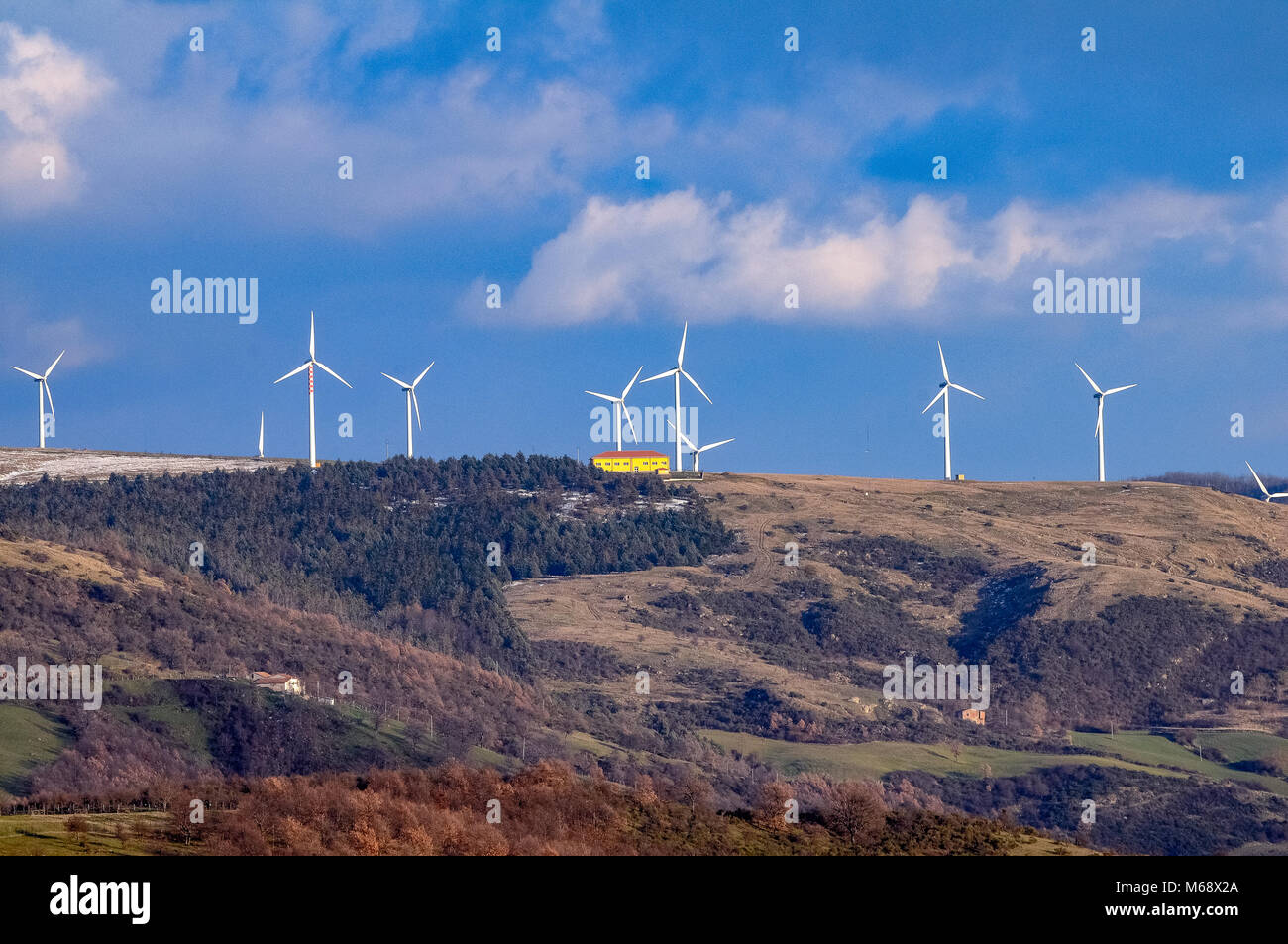 Impianto eolico di montemurro hi-res stock photography and images - Alamy