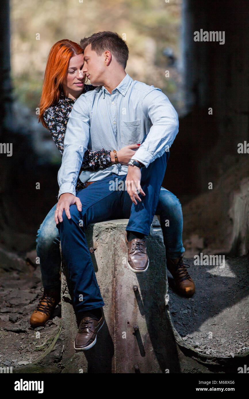 Romantic couple in ruins Stock Photo - Alamy
