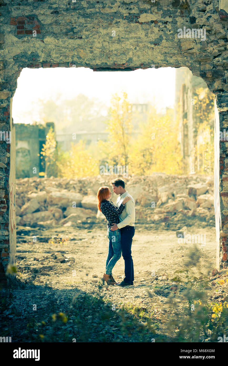 Romantic couple in ruins Stock Photo - Alamy