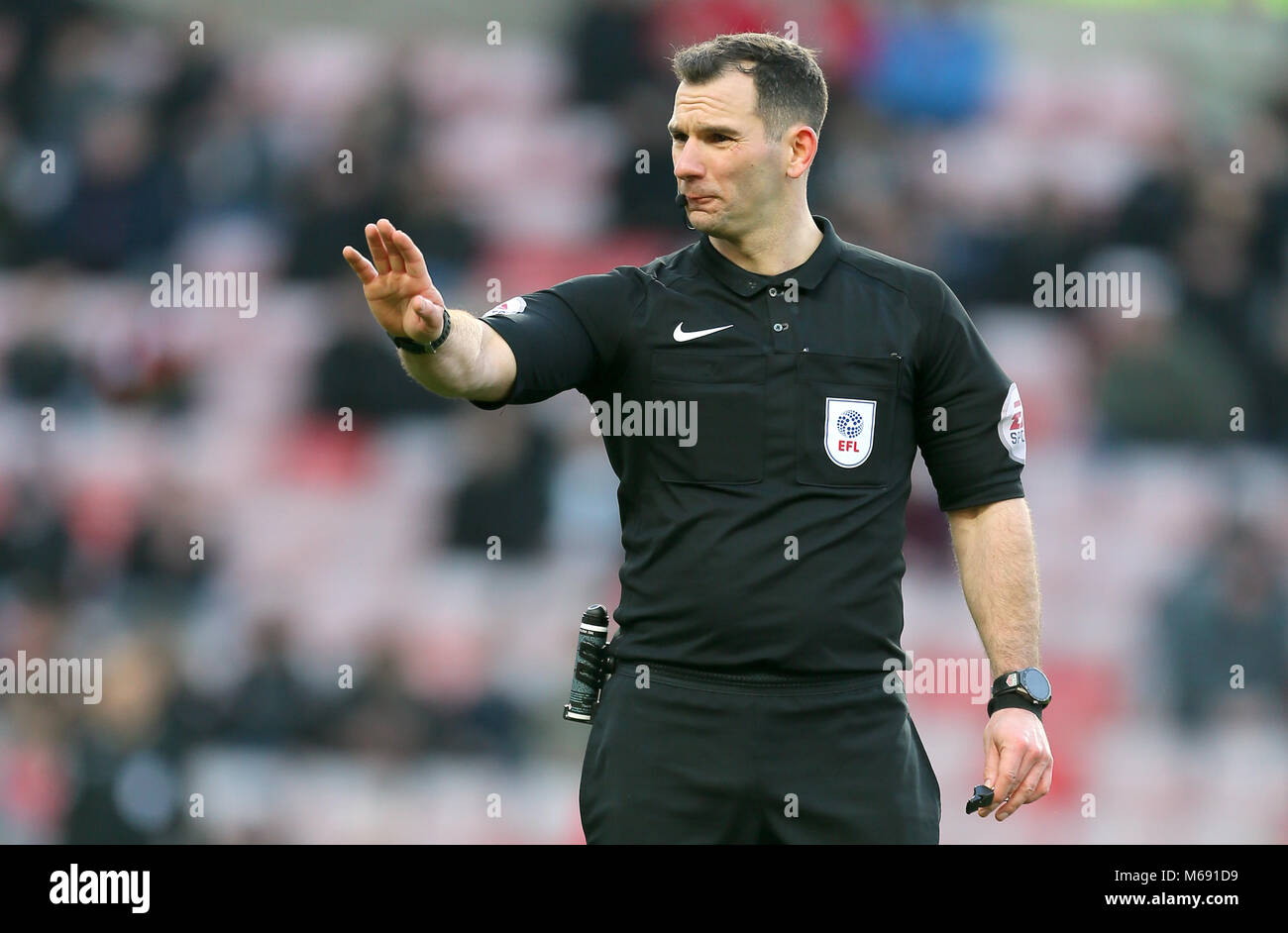 Referee Tim Robinson Stock Photo - Alamy