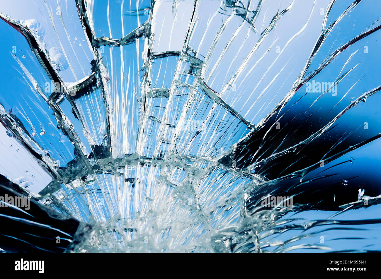 Broken mirror hi-res stock photography and images - Alamy