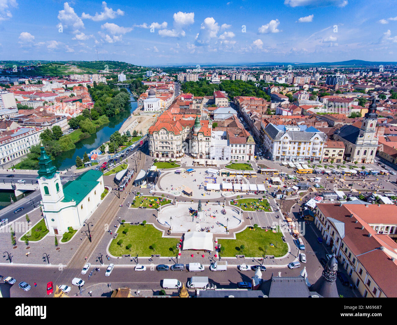 Cityscape metropolitan hi-res stock photography and images - Alamy