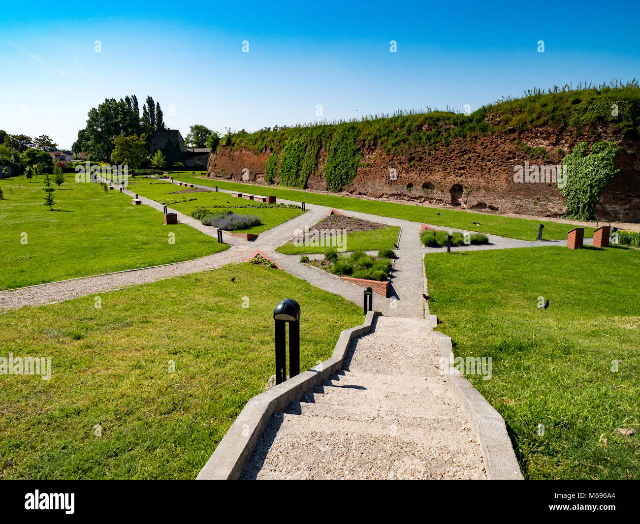 Oradea park outsite of the medieval fortress Stock Photo - Alamy