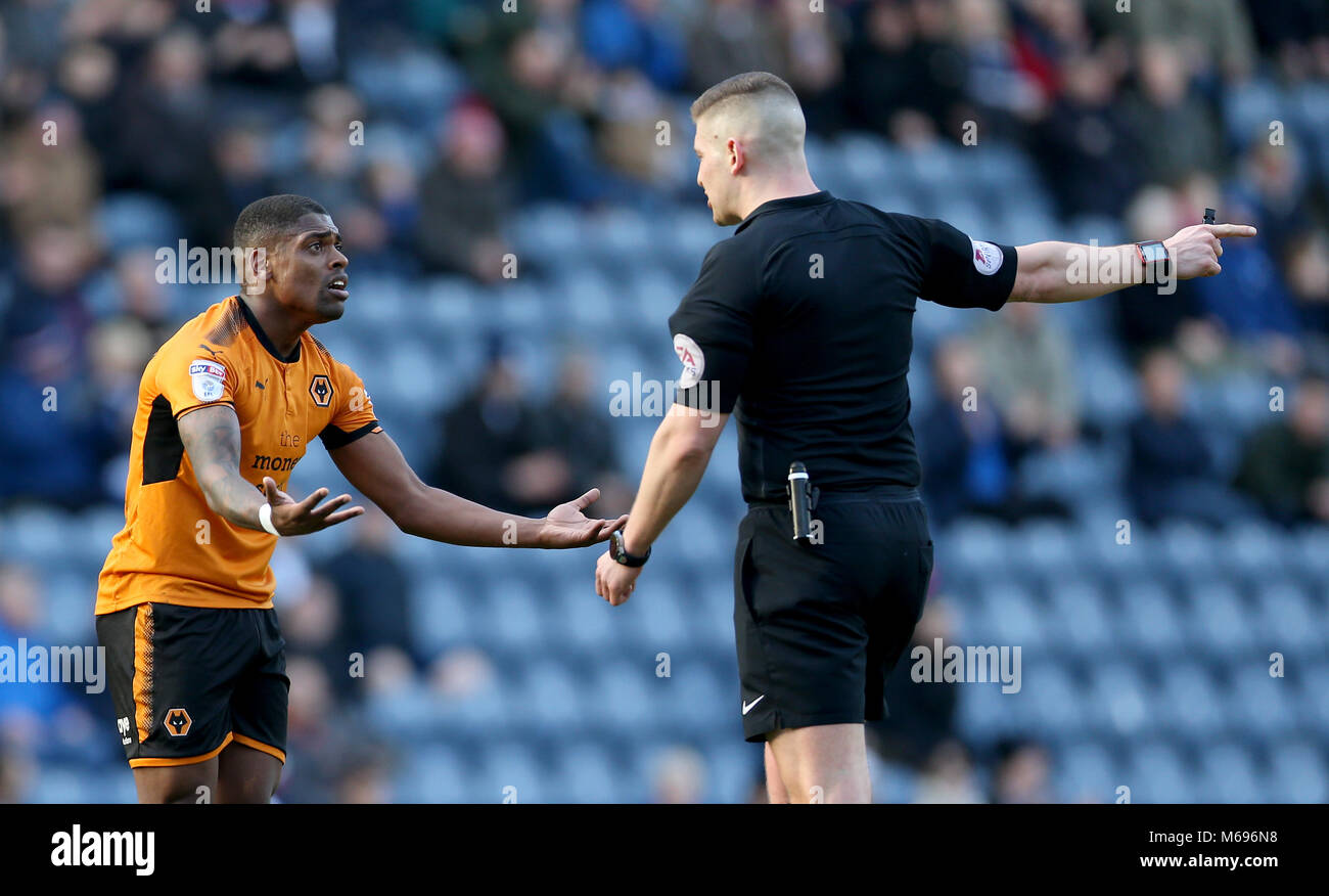 Robert jones referee hi-res stock photography and images - Alamy