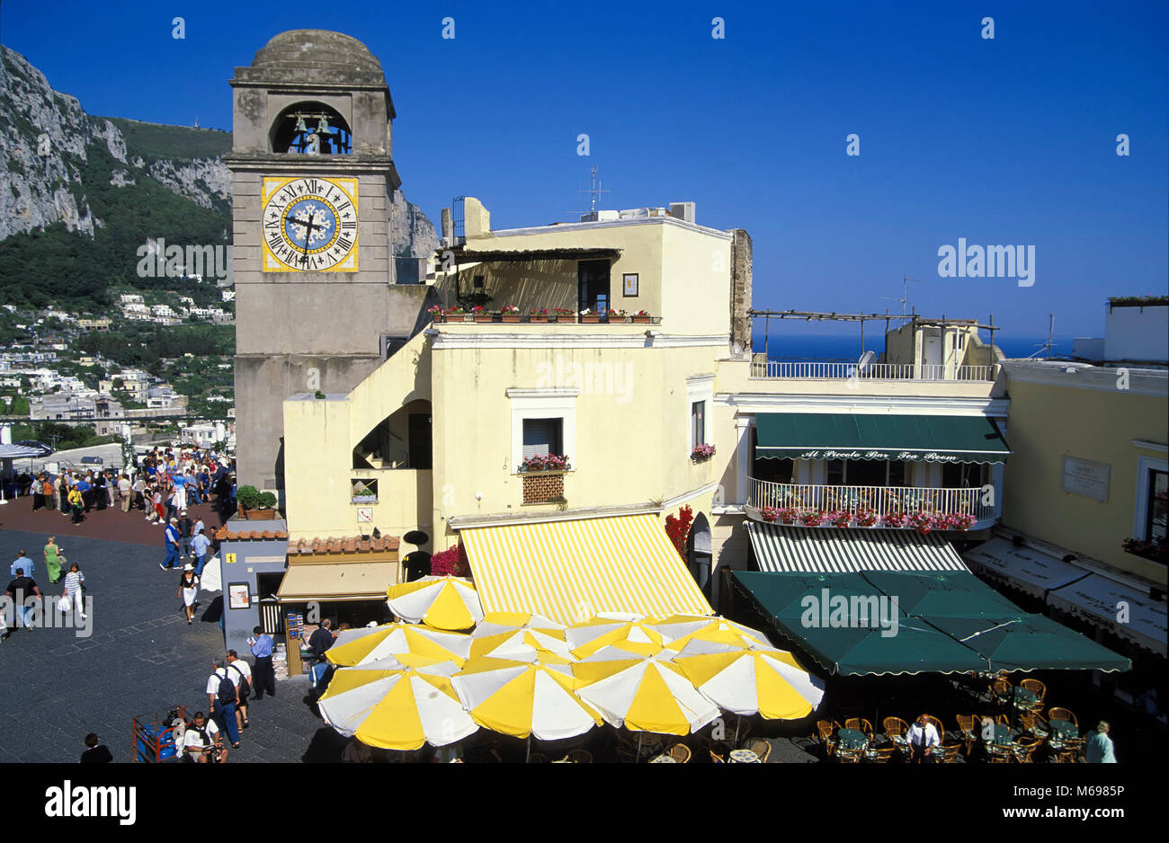 Center of capri hi-res stock photography and images - Alamy