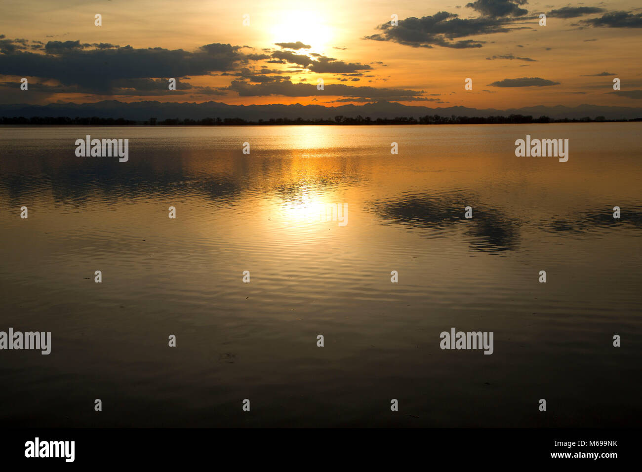 Barr Lake along Neidrach Nature Trail, Barr Lake State Park, Colorado ...