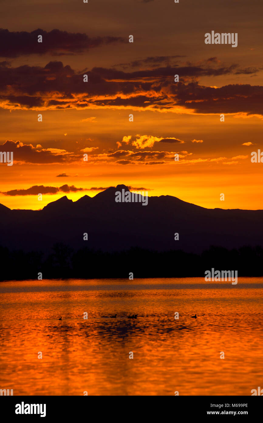 Sunset on Barr Lake along Neidrach Nature Trail, Barr Lake State Park ...