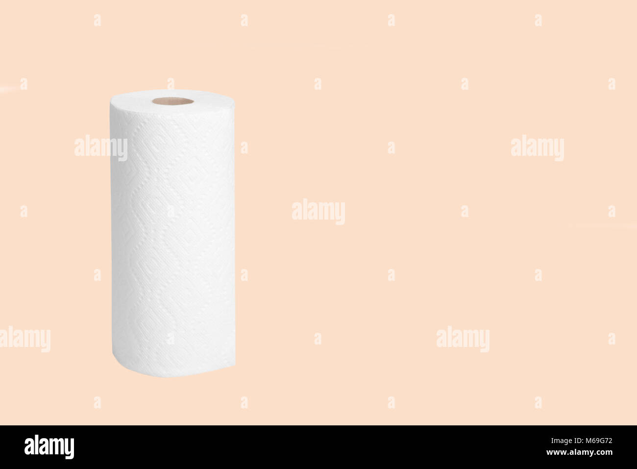 Roll of paper towel for housework on pastel background Stock Photo - Alamy