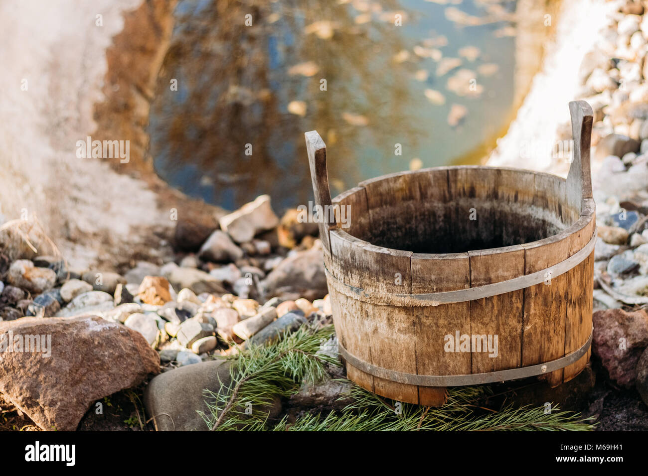 Wooden wash tub hi-res stock photography and images - Alamy