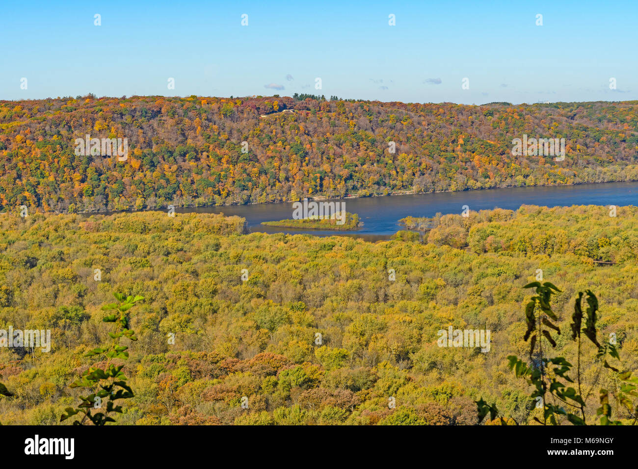 MIdwest River Valleys in the Fall where the MIssissippi and Wisconsin ...