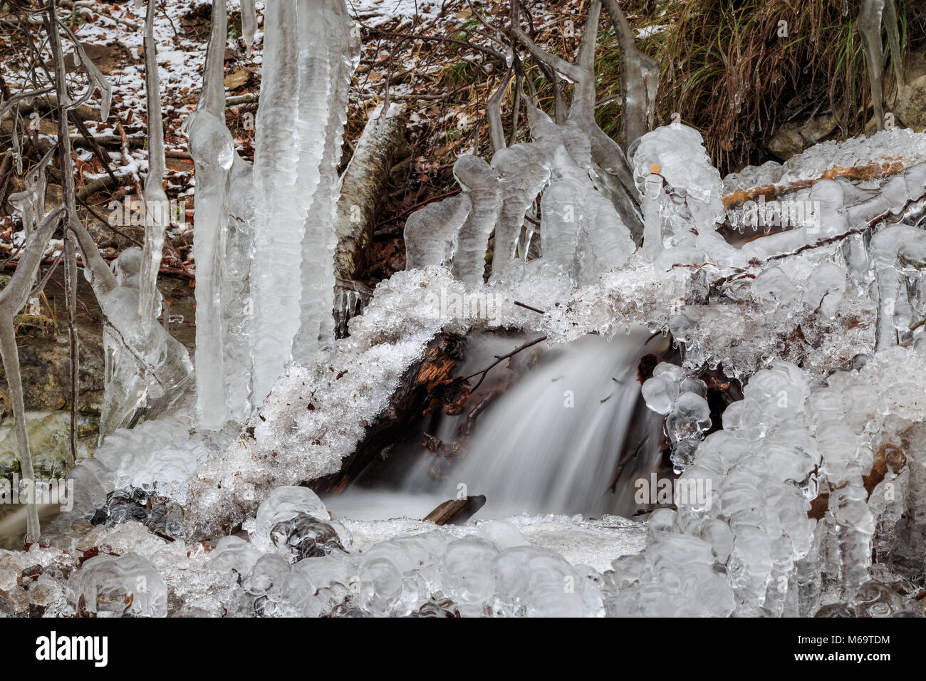 Ice and waterfall Stock Photo - Alamy