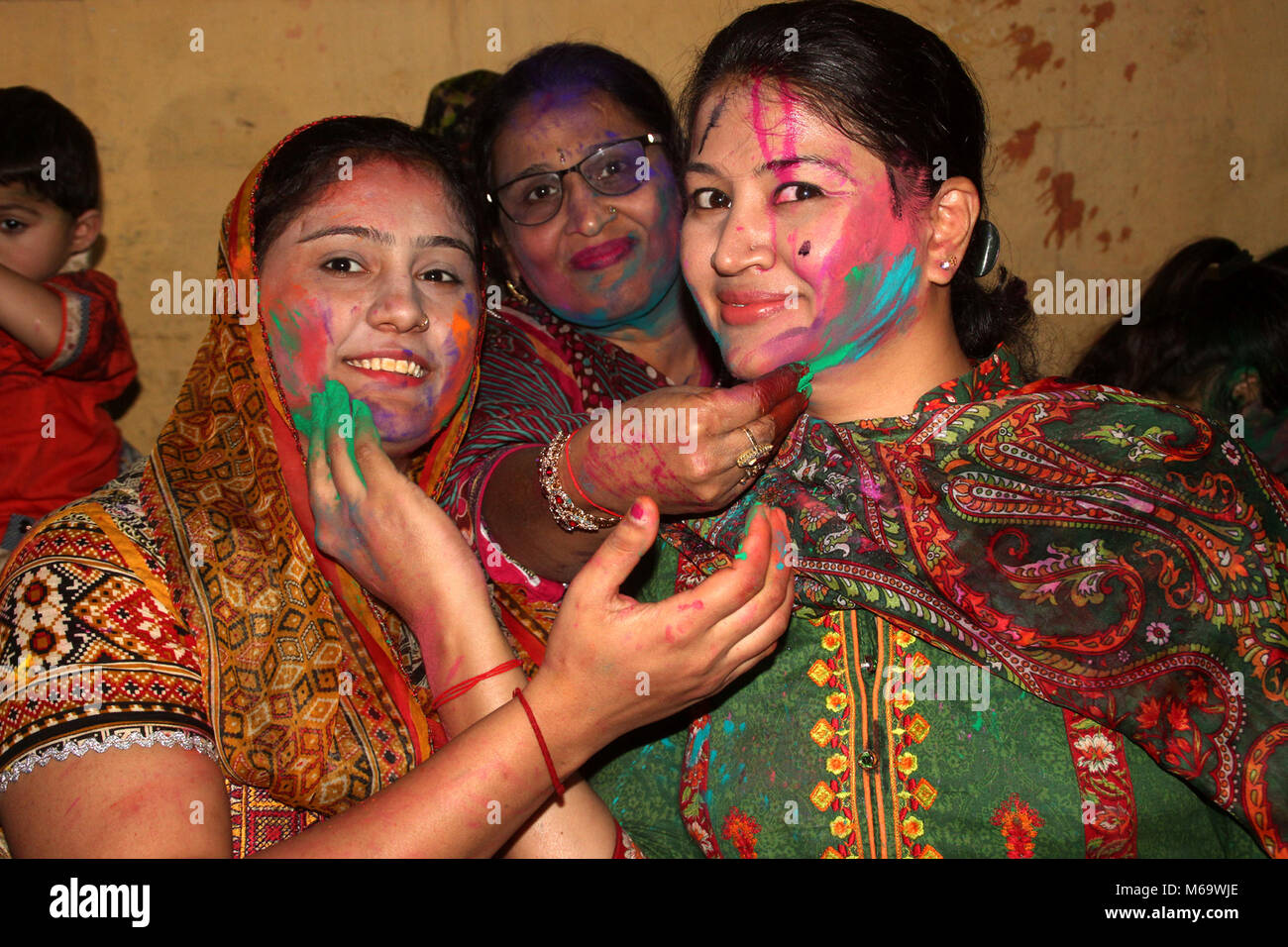 Hindus in pakistan hi-res stock photography and images - Alamy