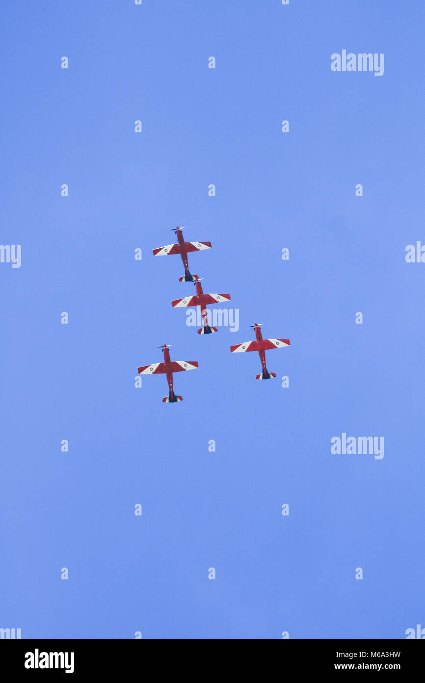 Royal australian air roulettes aerobatic hi-res stock photography and ...