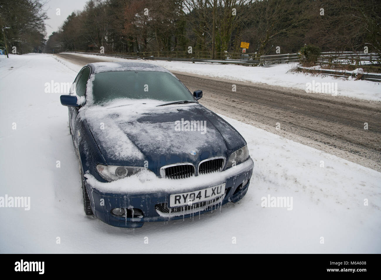 Vehicle stranded on motorway hi-res stock photography and images - Alamy