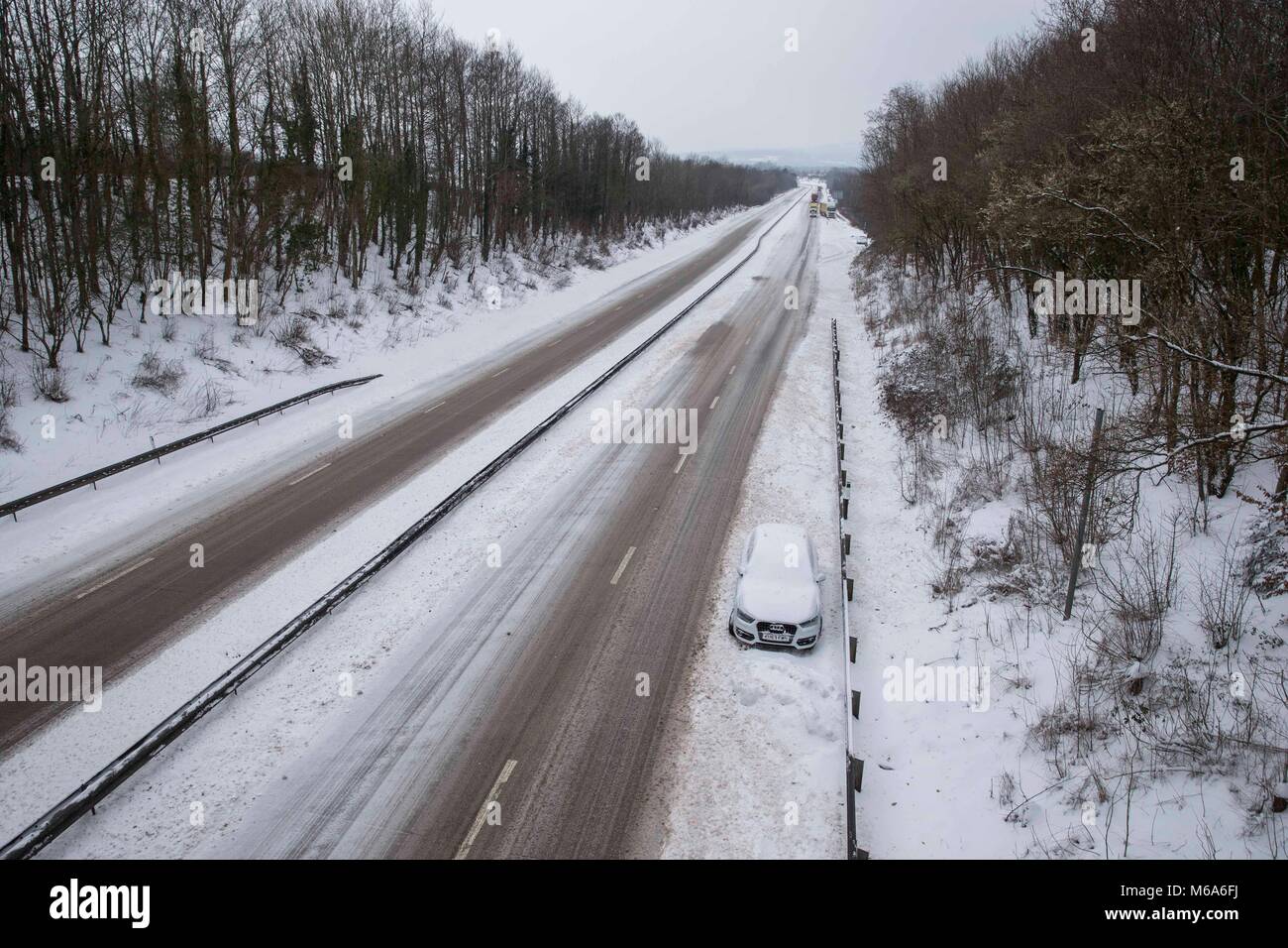 Cardiff, Wales, UK, March 2nd 2018. An abandoned car on the A4232 dual ...