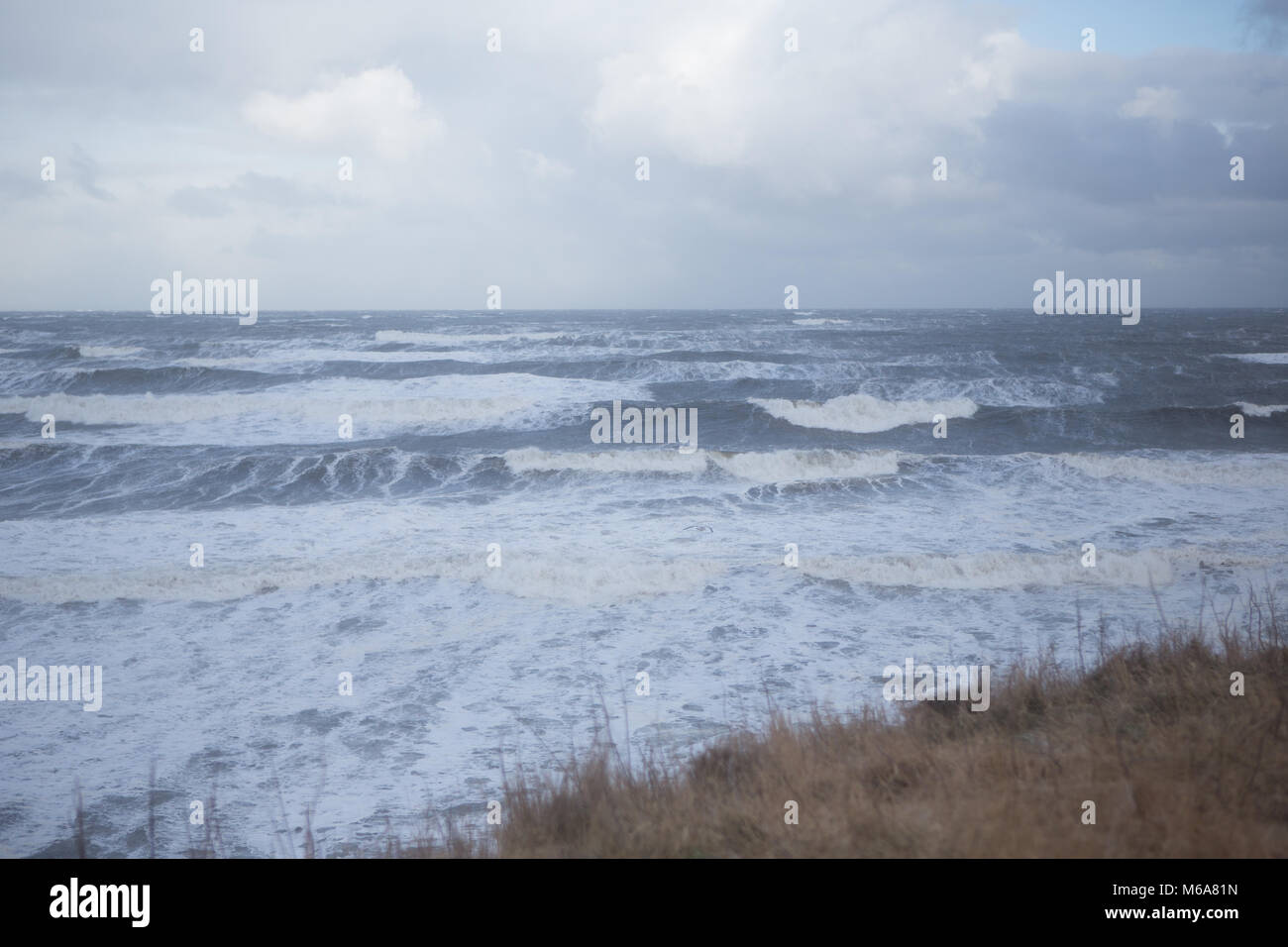 St. Andrews coastline. 1st Mar, 2018. UK Weather: Strong waves batter ...