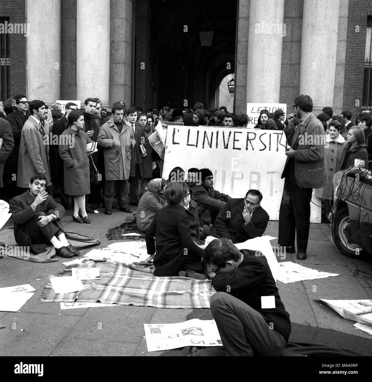EMPLOYMENT TO THE CATHOLIC UNIVERSITY, MANIFESTATION OF STUDENTS OF THE ...