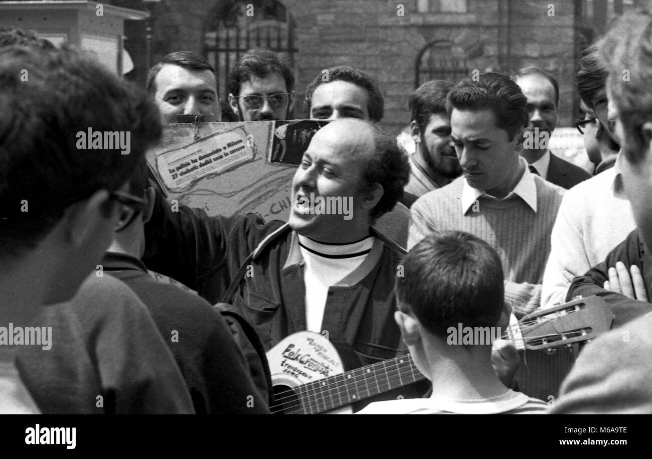 TRINCALE FRANCO, CANTASTORIE WITH STUDENTS OF THE CATHOLIC UNIVERSITY ...