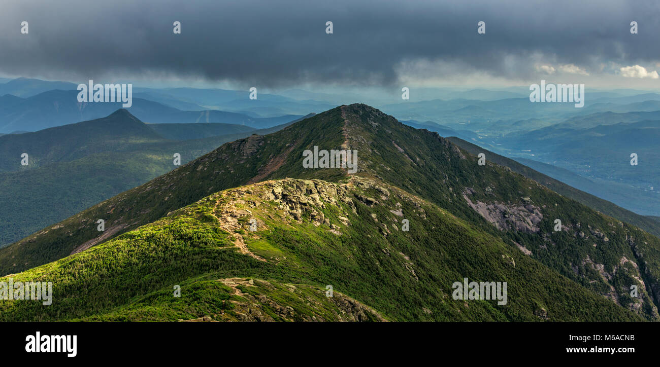 Franconia ridge trail hi-res stock photography and images - Alamy