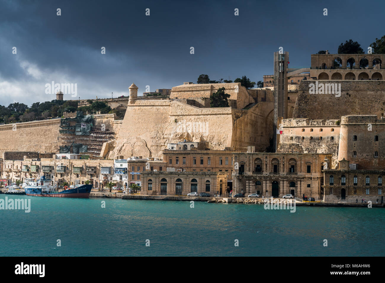 Aerial view of grand harbour malta hi-res stock photography and images ...