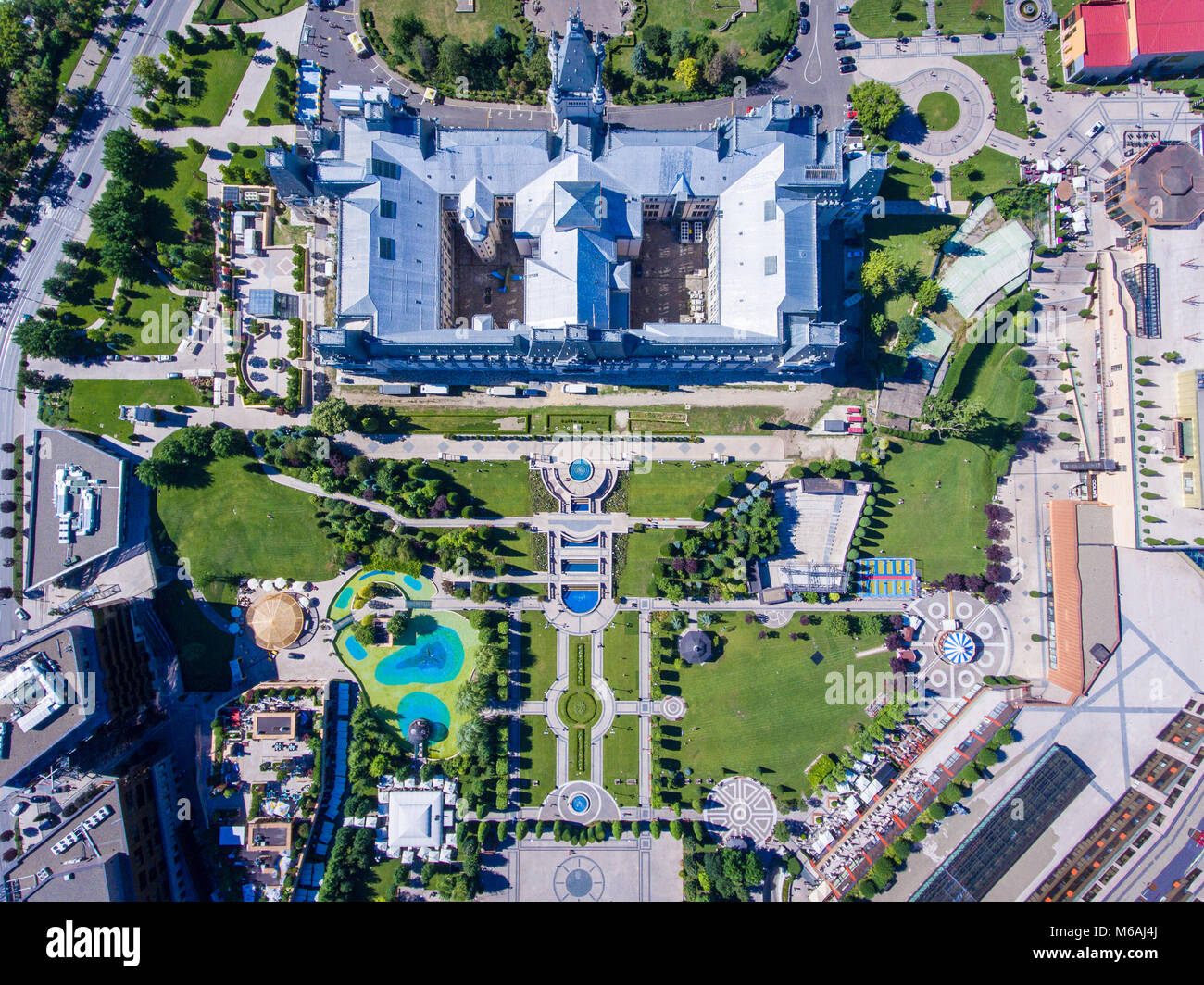 Iasi, Romania, July 2017: Palace Mall and Iasi city centre Stock Photo ...