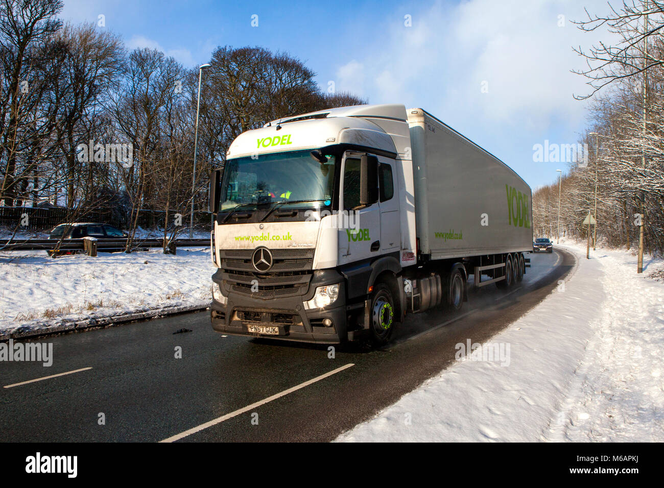 Yodel hi-res stock photography and images - Alamy