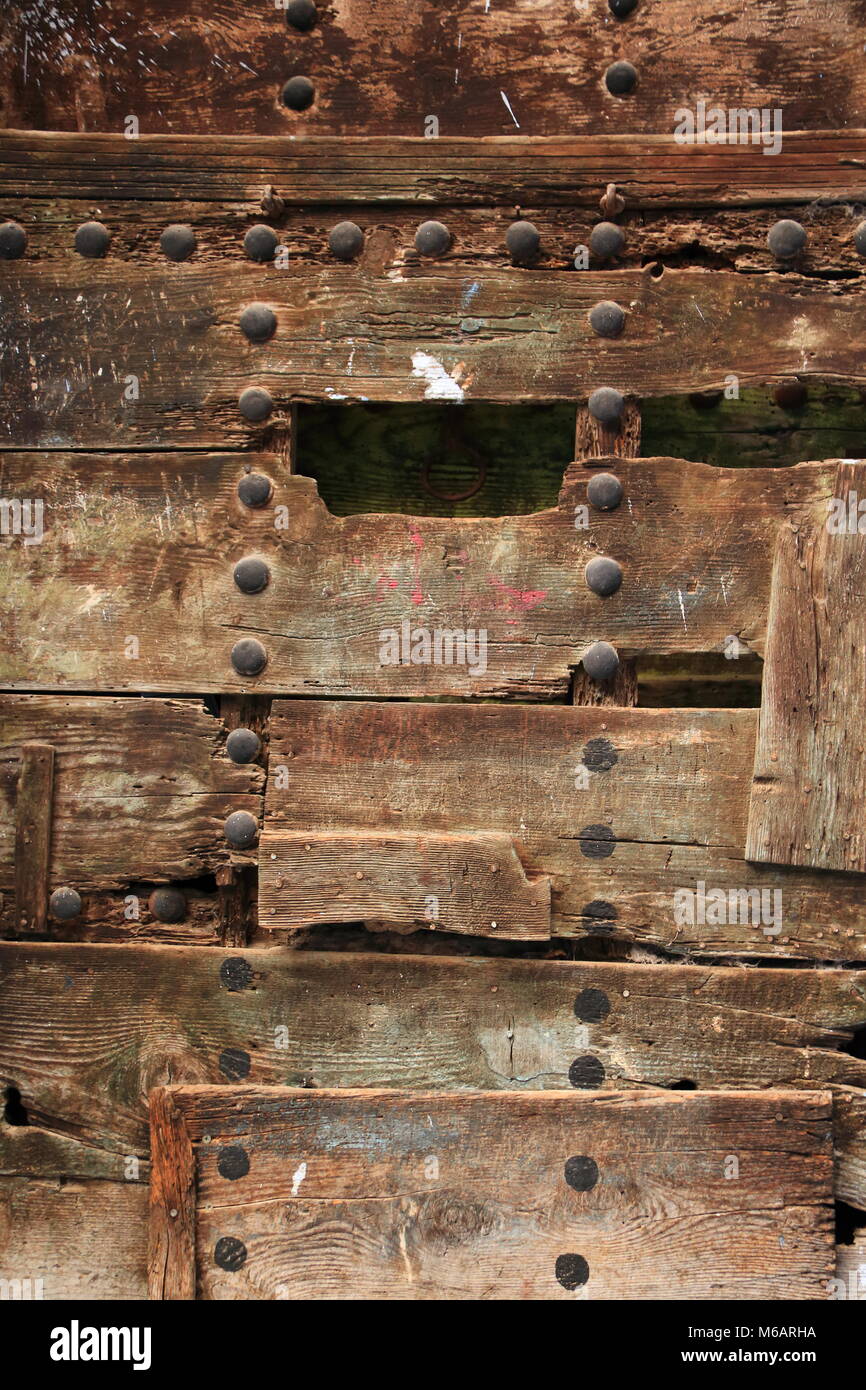 Detail of old wooden door cracked Stock Photo - Alamy