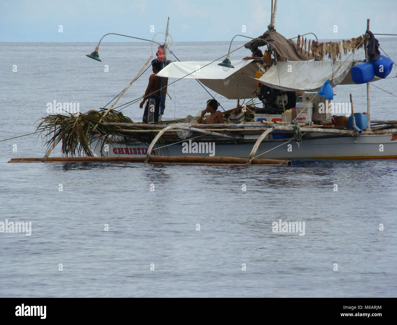 Small outrigger traditional filipino fishing hi-res stock photography ...