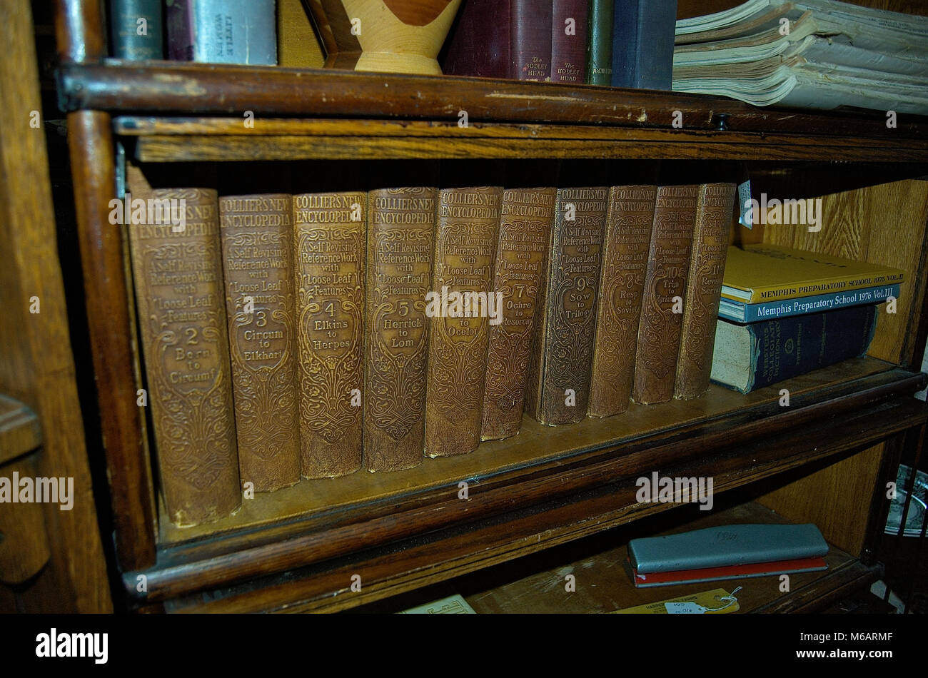 Antique vintage books on an old oak bookshelf Stock Photo - Alamy